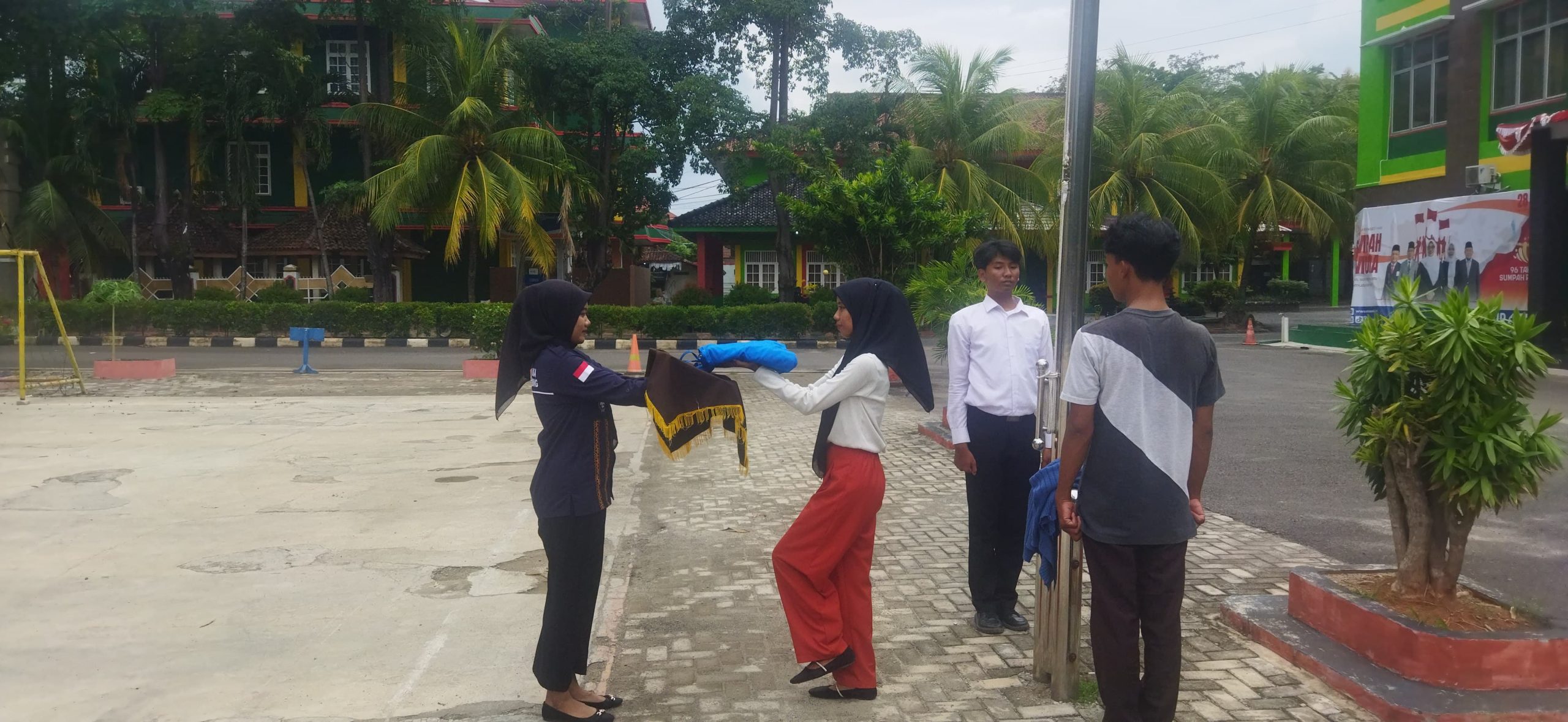 Mahasiswa IAIN Metro Gelar Gladi untuk Persiapan Upacara Hari Guru ...